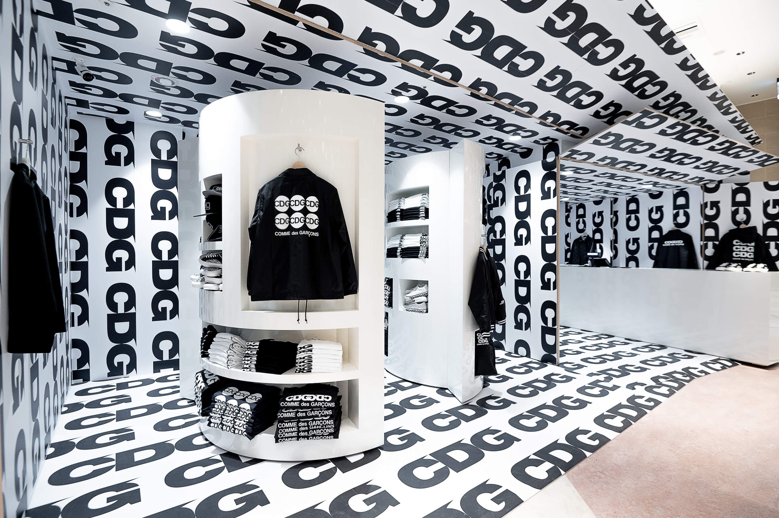 CDGCDGCDG川久保玲支線來台，首間潮流專門店有何特色？ - VERSE