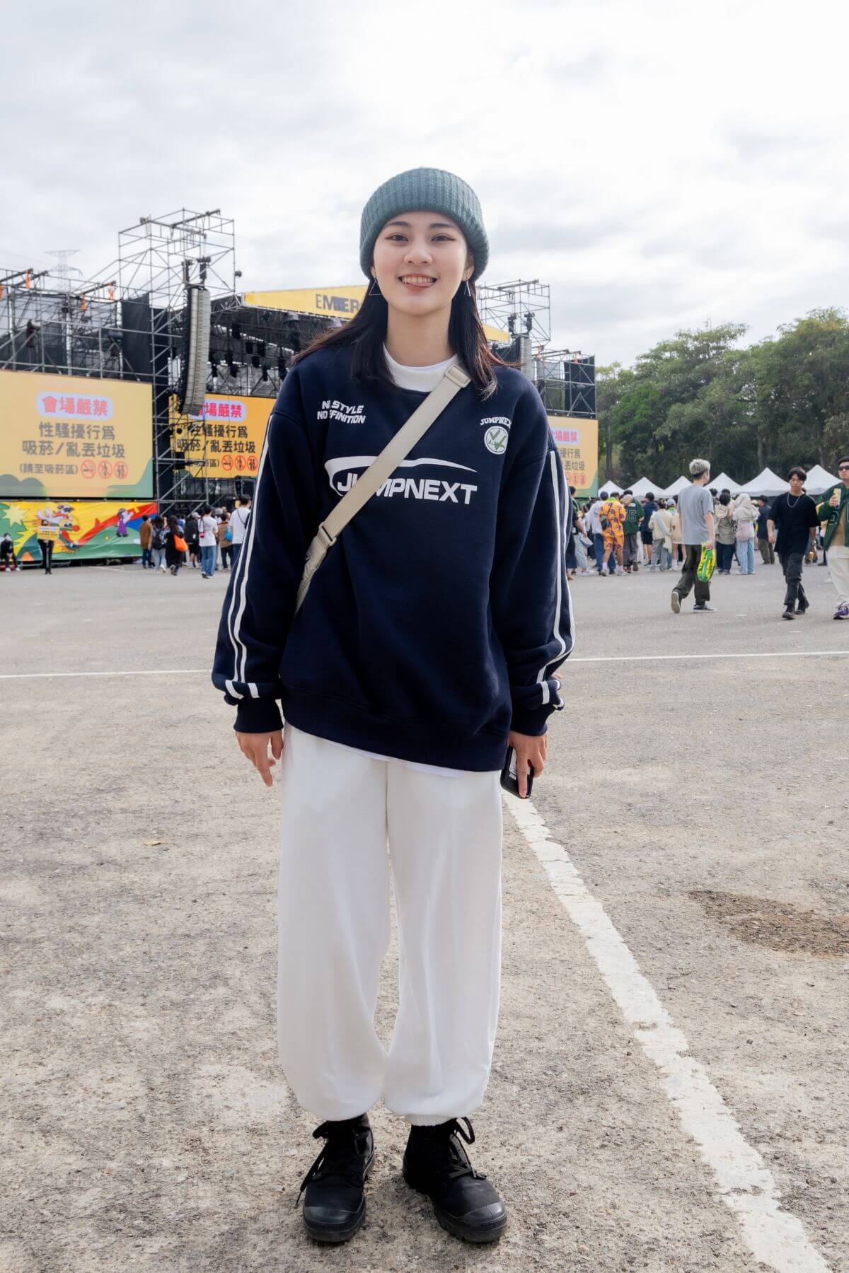 在赤峰街、浮現祭、信義商圈到衛武營——直擊青春、音樂的街頭潮流穿搭！ - VERSE